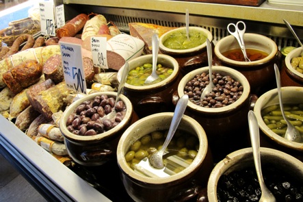 50 % rabat hos den gamle og anerkendte delikatessebutik – Helges Ost på ...