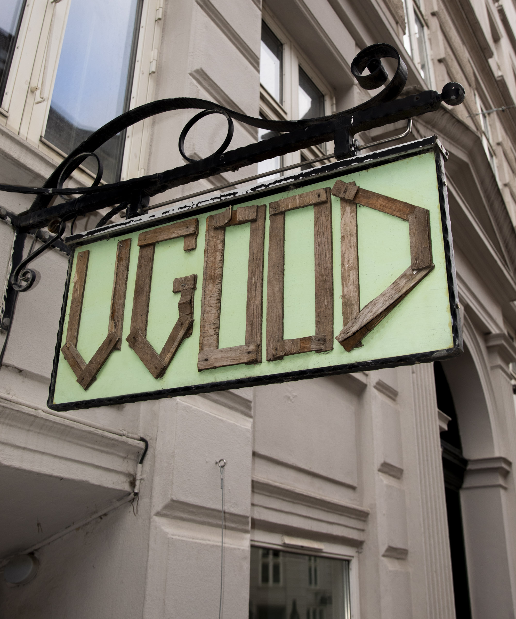 Saladi bowl + drink at UGood on Jægersborggade – Head to this fan ...